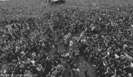 Mosh pit etiquette: The dos and don’ts of moshing — especially at a ...